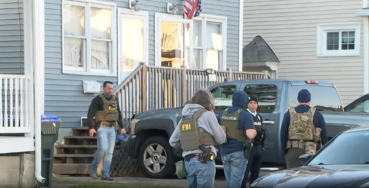 Police, FBI seen outside Providence home | ABC6