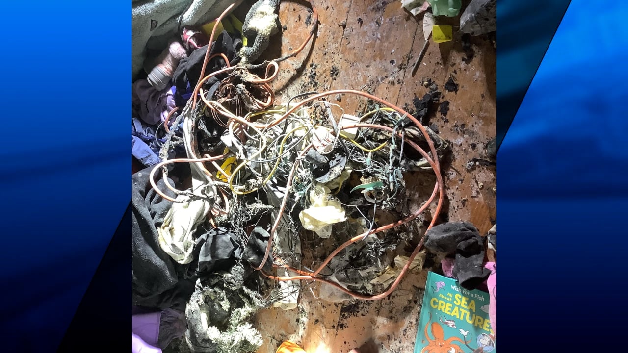 Overloaded extension cord causes fire in Fairhaven home | ABC6