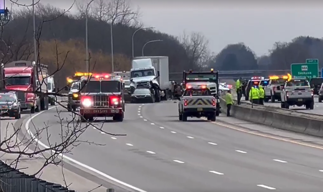 13 injured after serious multi-vehicle crash on I-195 West | ABC6