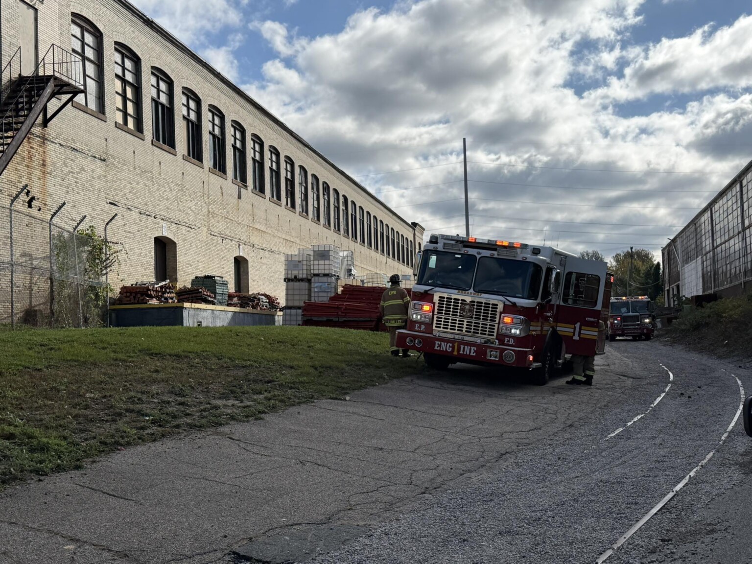 East Providence firefighters battle commercial structure fire | ABC6