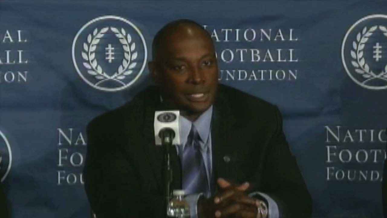 Wendy’s College Tailgate Tour visits USC with Gamecock legend Sterling ...