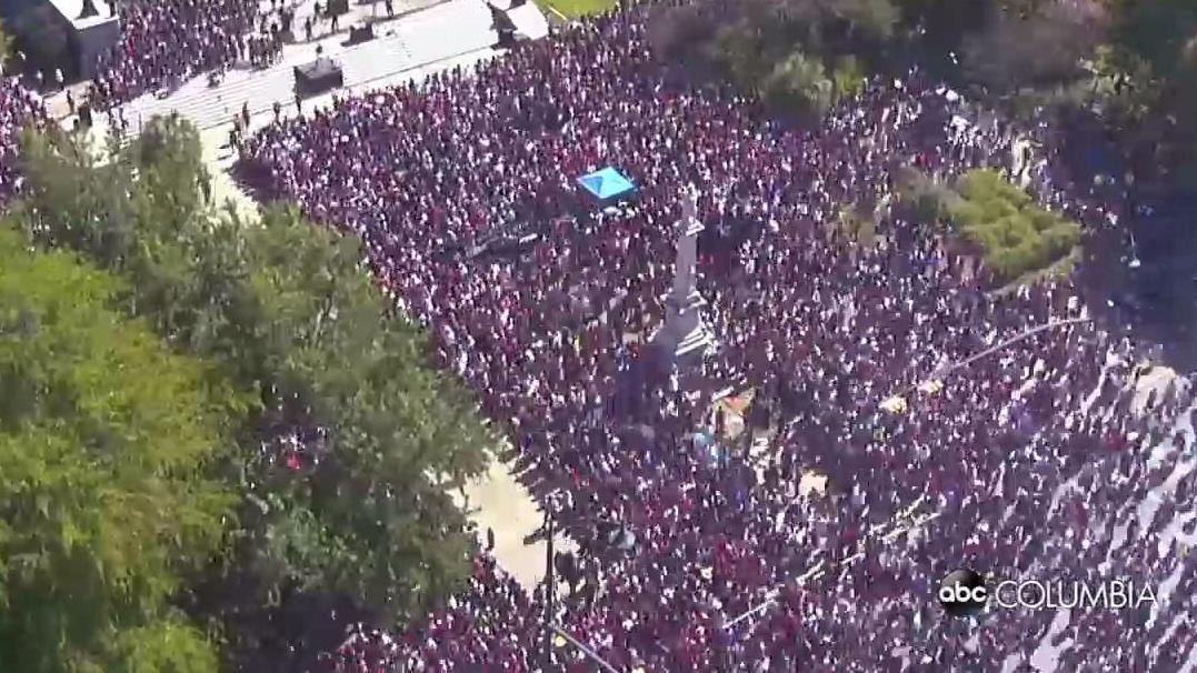 Thousands Show up to USC's Championship Parade - ABC Columbia