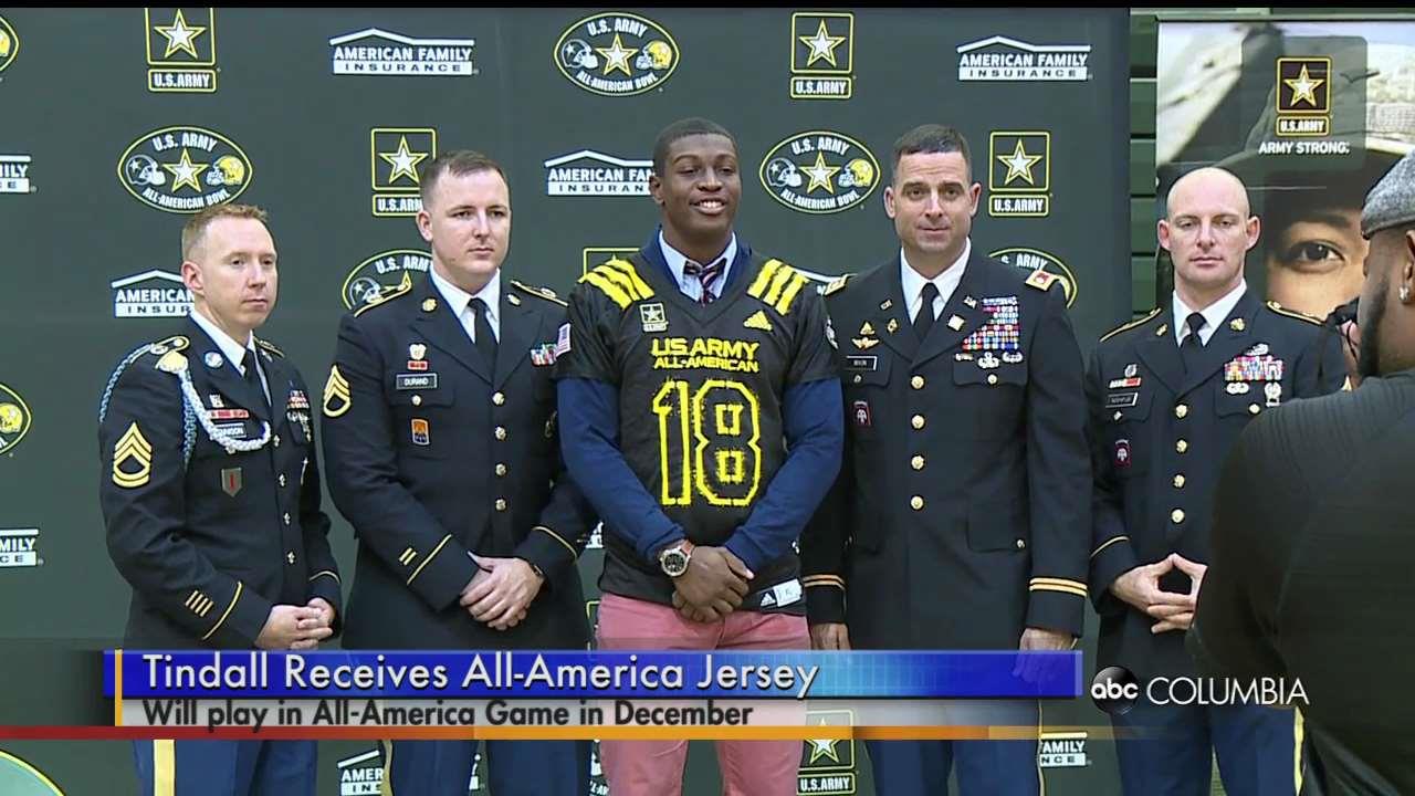 Spring Valley's Channing Tindall receives All-America jersey - ABC Columbia