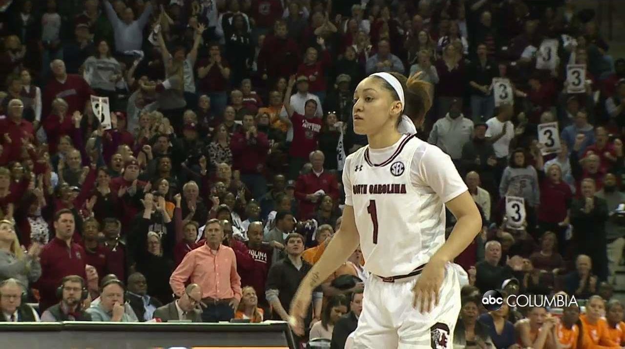 Dawn Staley, USC moving on without Bianca Cuevas-Moore - ABC Columbia