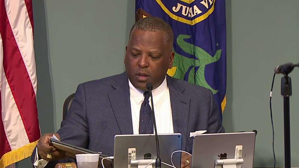 Mayor Benjamin Speaks out on New Bar Proposal - ABC Columbia