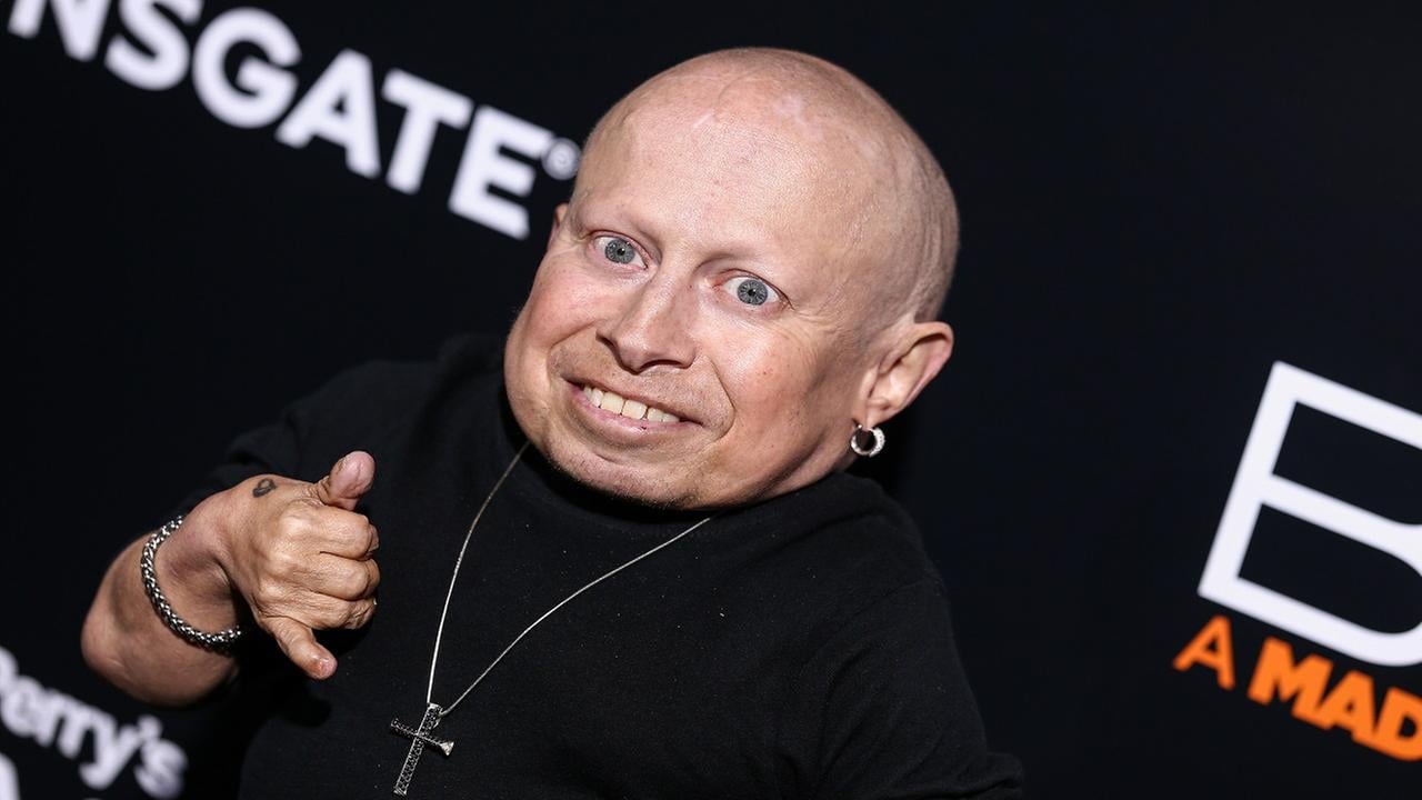 Verne Troyer, actor who played Mini-Me in 'Austin Powers' series dead ...