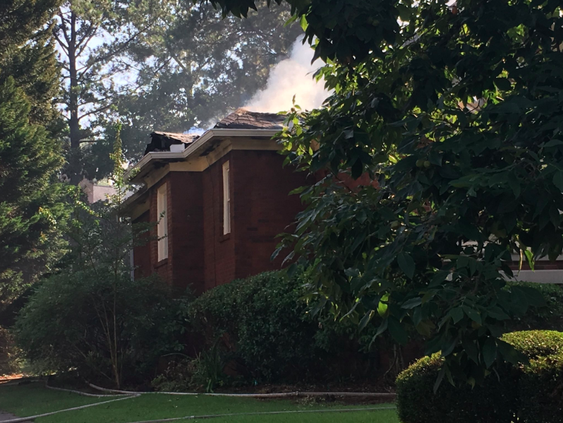 Close to 30 firefighters on the scene of Blythewood house fire