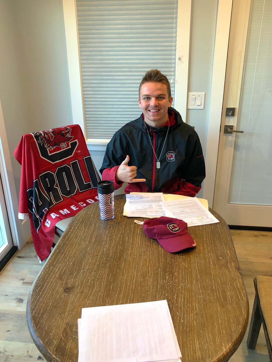 Four-star QB Ryan Hilinski makes it official, signs with Carolina - ABC ...