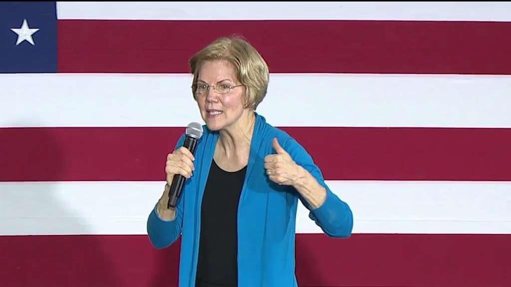 Sen. Elizabeth Warren speaks to students at Columbia College during ...