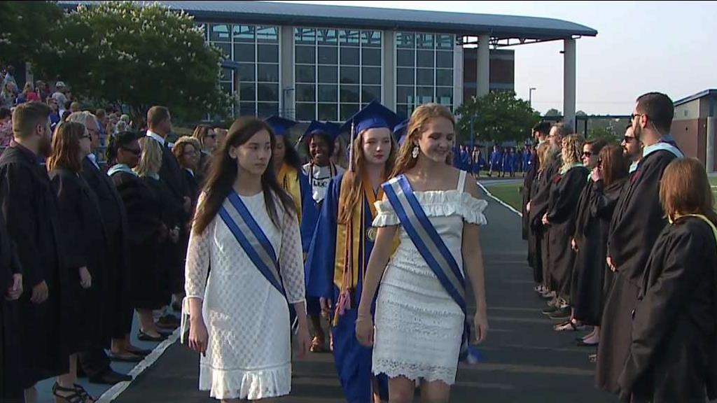 Graduation time: Airport HS Seniors receive diplomas - ABC Columbia