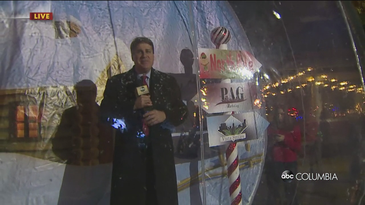 John Farley finds Snow at Vista Lights! - ABC Columbia