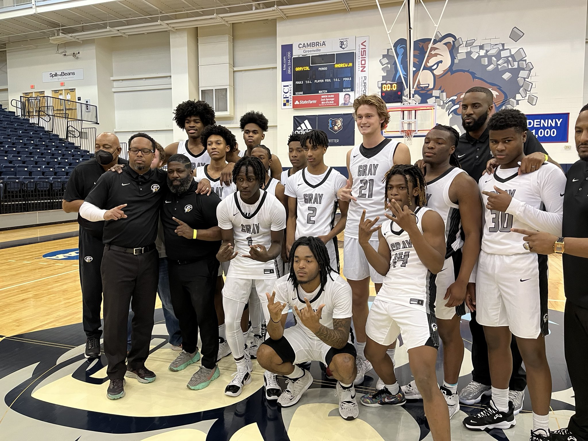 FMtf NzXEAEjXuu - ABC Columbia