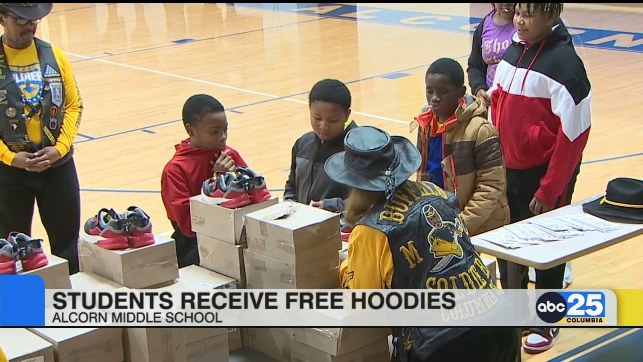 Alcorn Middle School students receive free hoodies - ABC Columbia