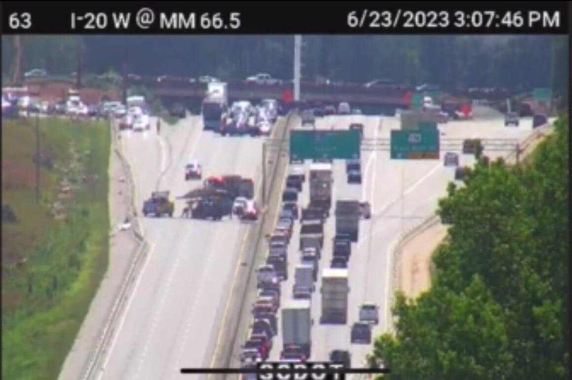 Lanes reopen after I-20 crash - ABC Columbia