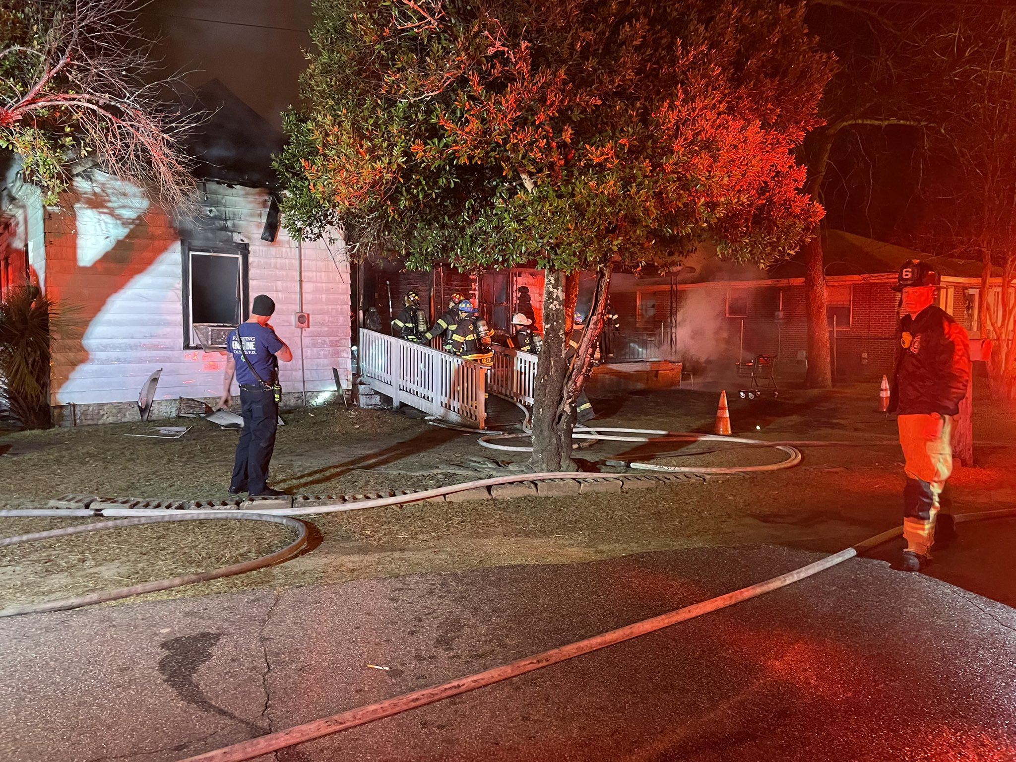 CRFD: House fire displaces 5 before holidays - ABC Columbia
