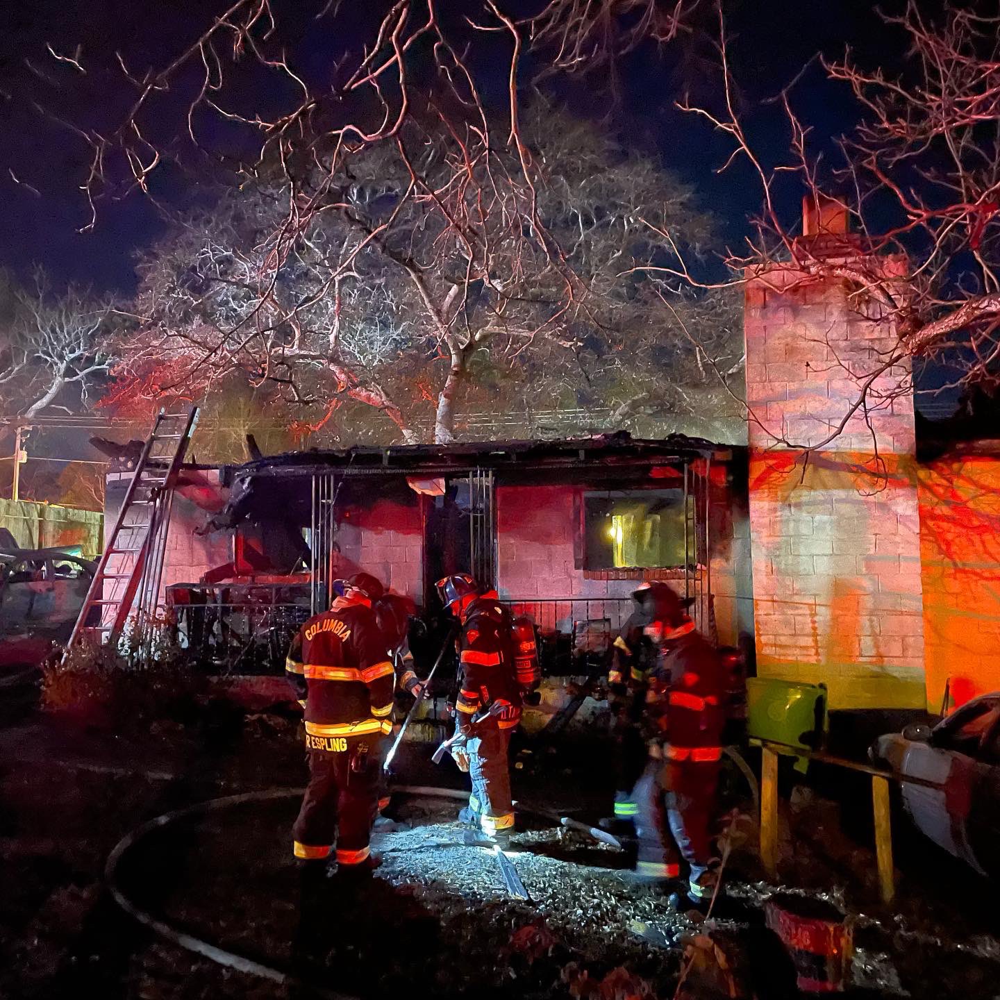 One displaced after late night Monday fire - ABC Columbia