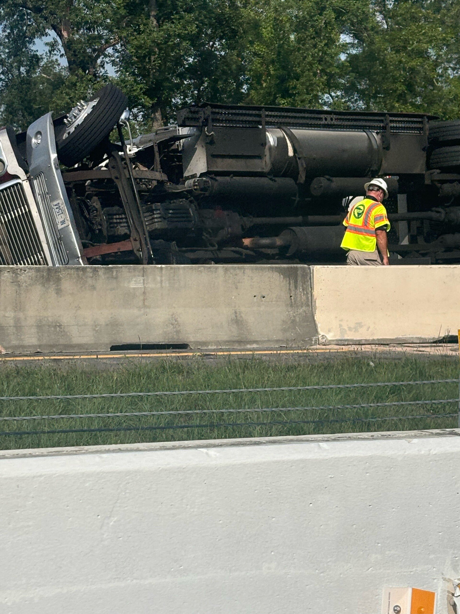 TRAFFIC ALERT: Eastbound lanes reopen on I-26 after truck overturns ...
