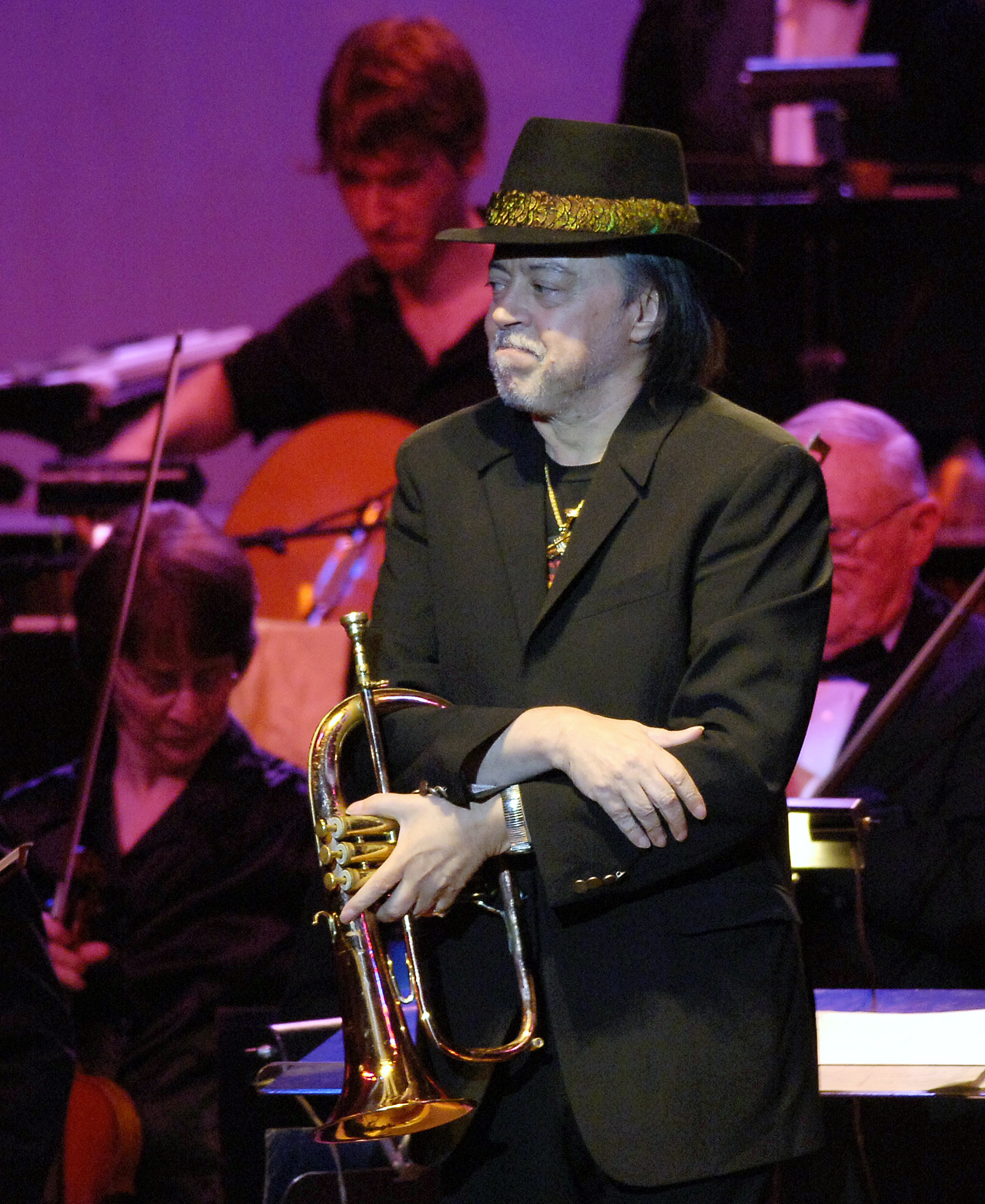 AP090501033196 - ABC Columbia