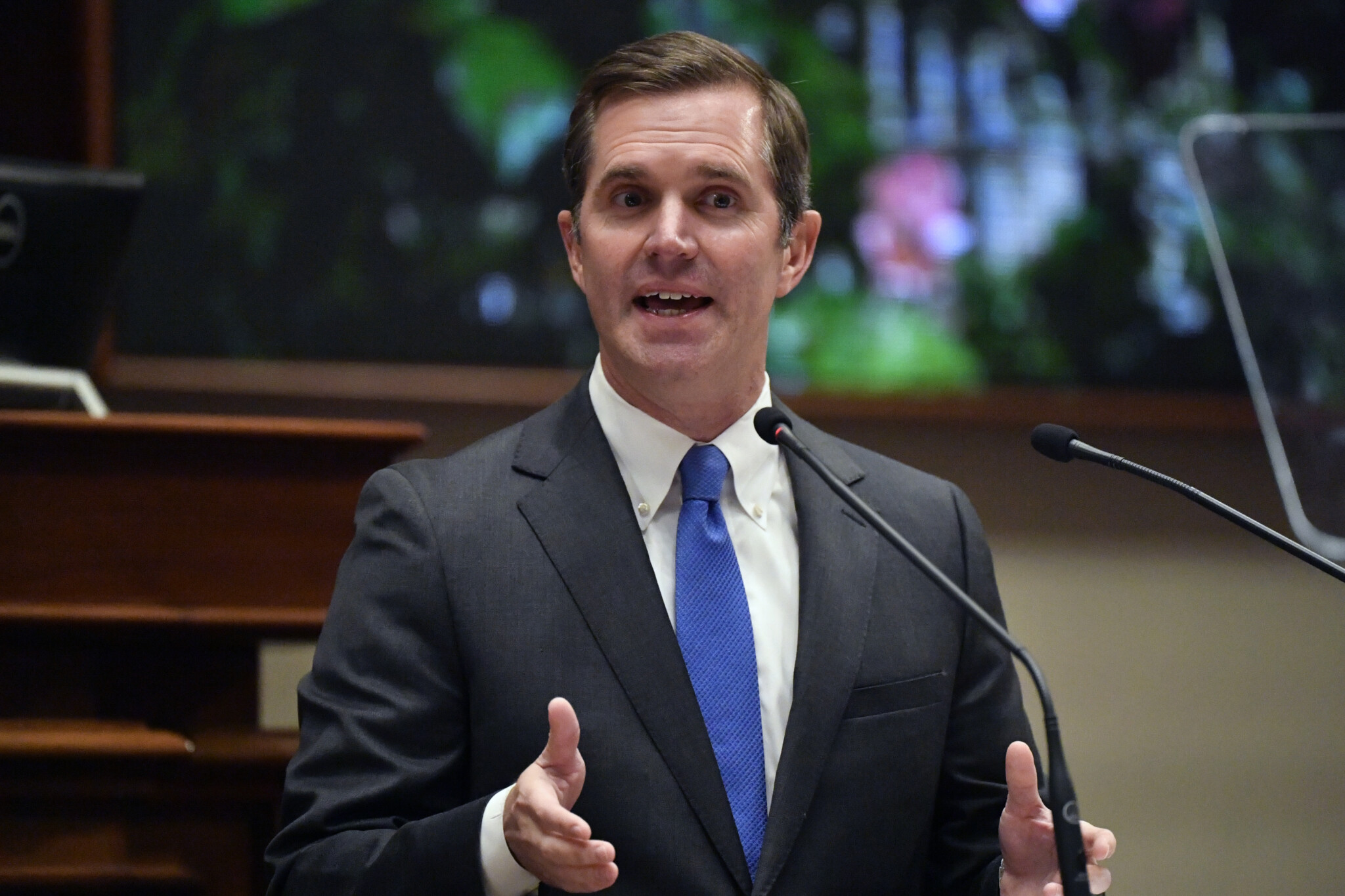 Kentucky Gov. Andy Beshear tells South Carolina Democrats his record is ...