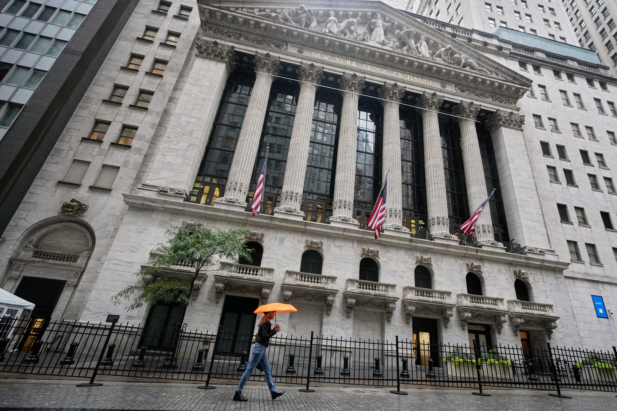 US stocks are mixed as Wall Street sees both good and bad in Big Tech profits, US-China ...