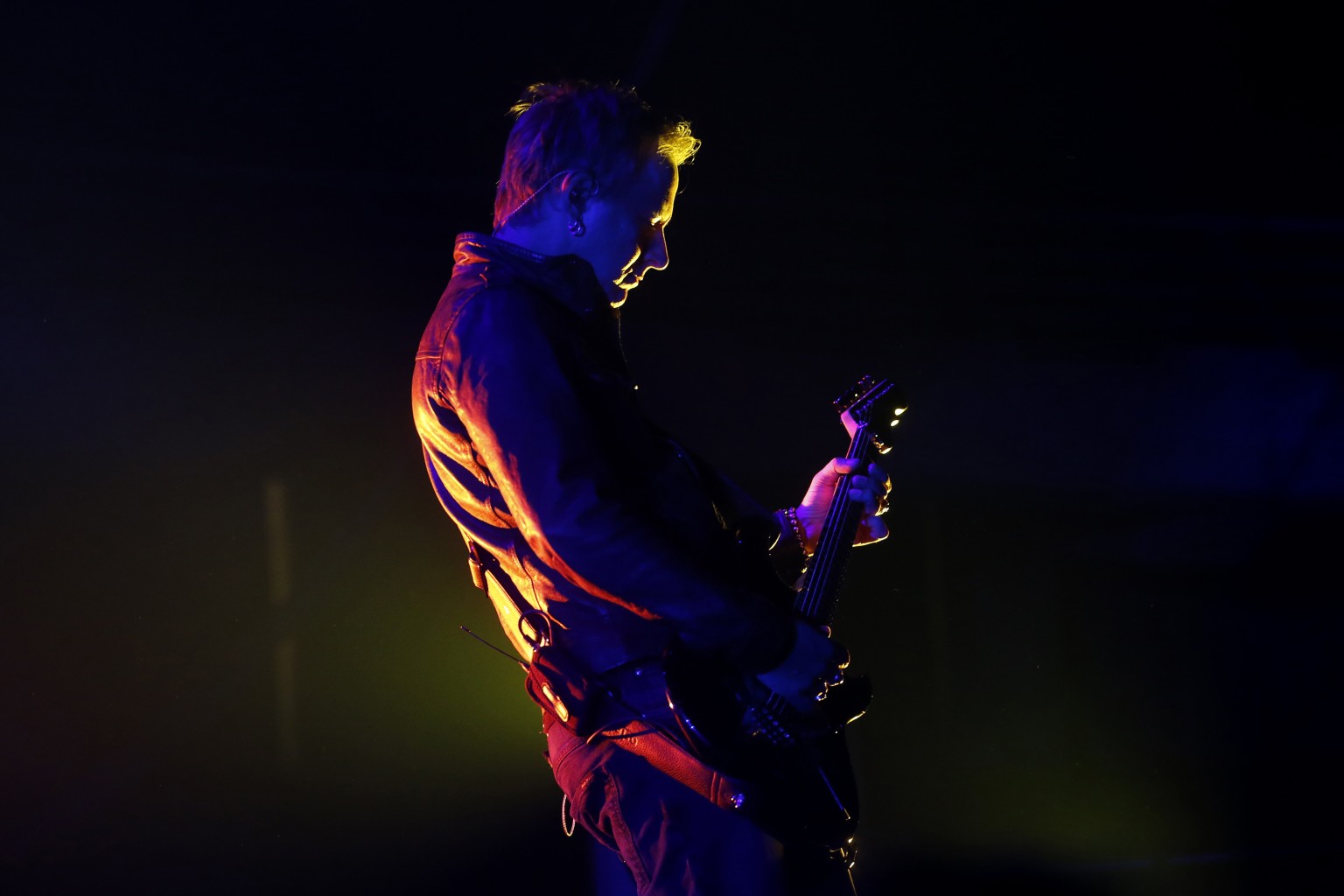 Alice In Chains' 'Dirt' Back In The Billboard Top 10 - Alt 98.7 FM ...