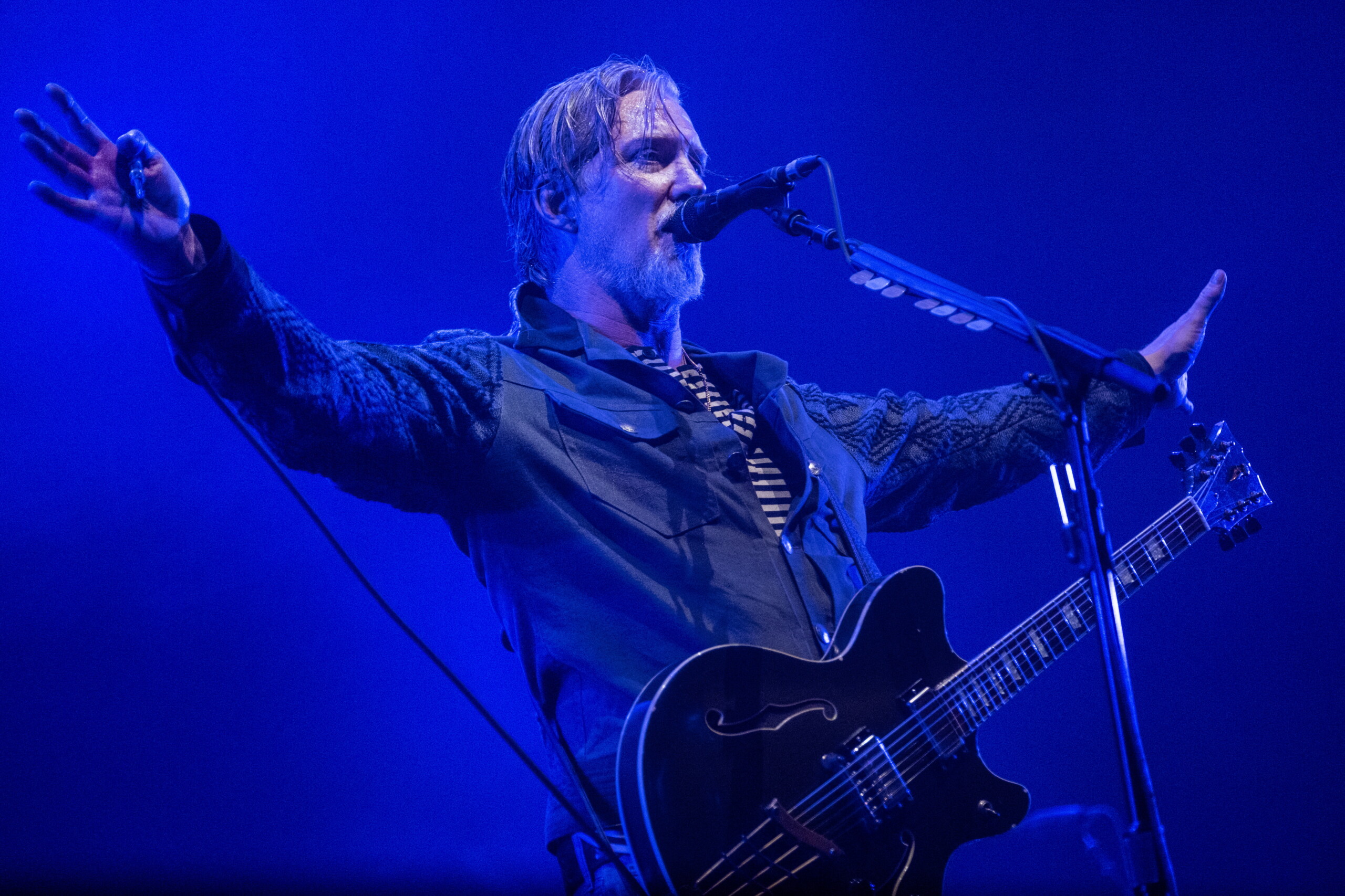 Queens Of The Stone Age Kick Off North American Tour - Alt 98.7 FM ...