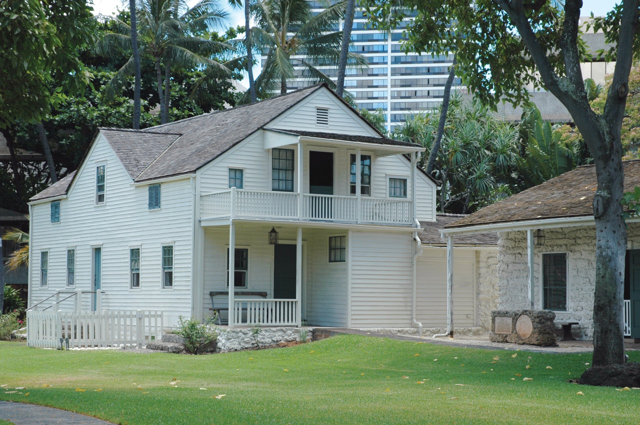 A Quiet Stroll Through History - Hawaii Business Magazine