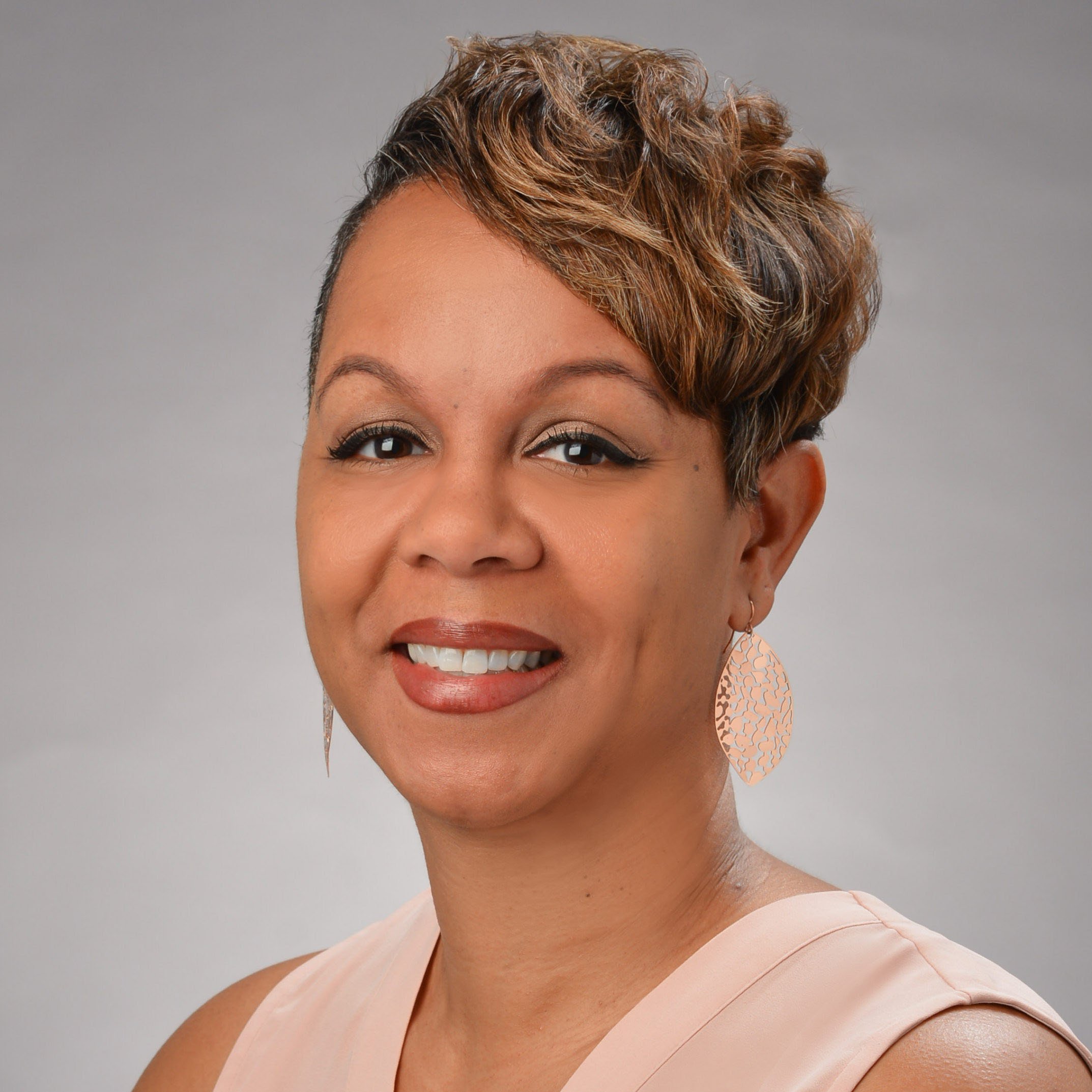 Sonya Gomes - Hawaii Business Magazine