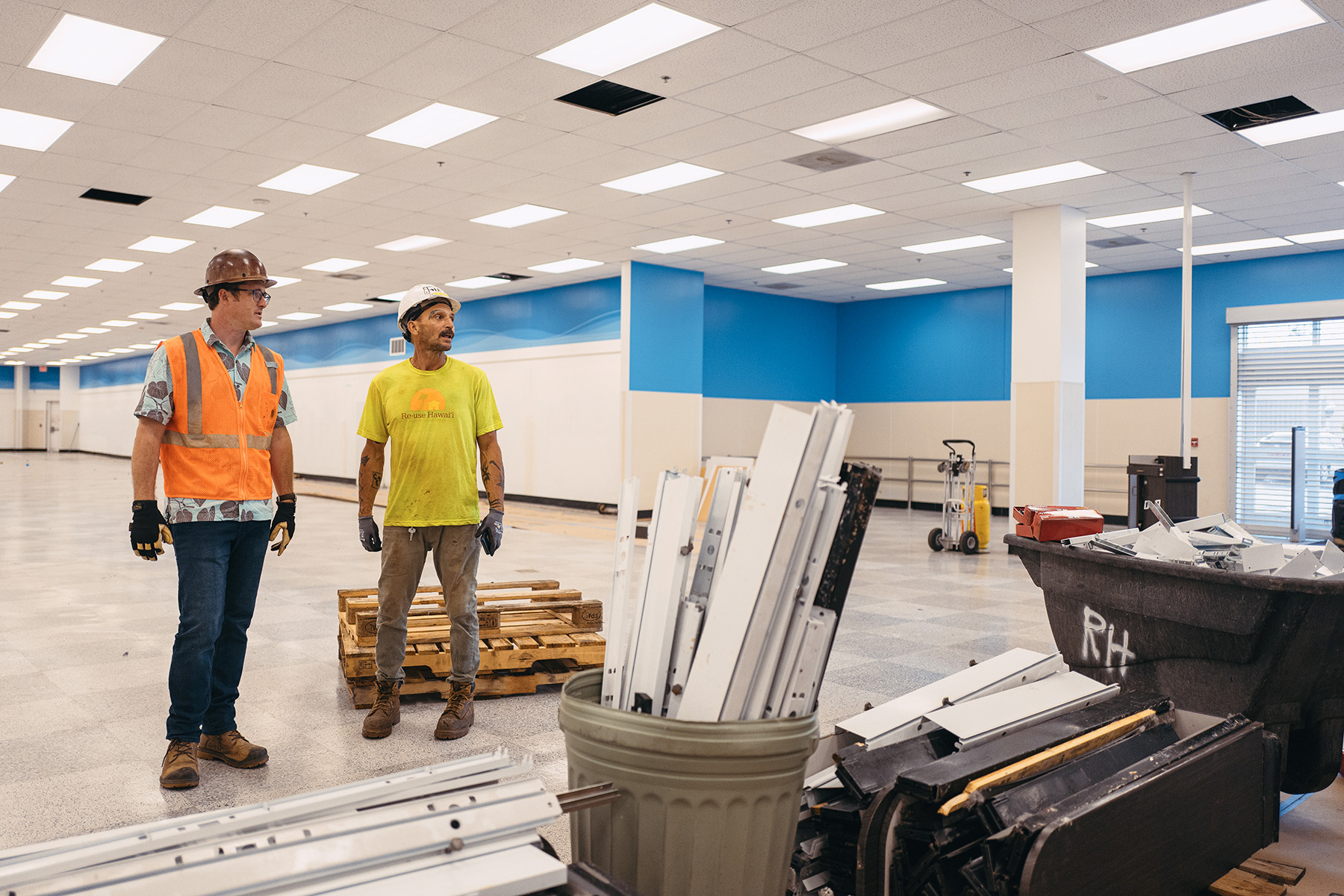 Here’s What It Takes to Salvage 500 Tons of Construction Material ...