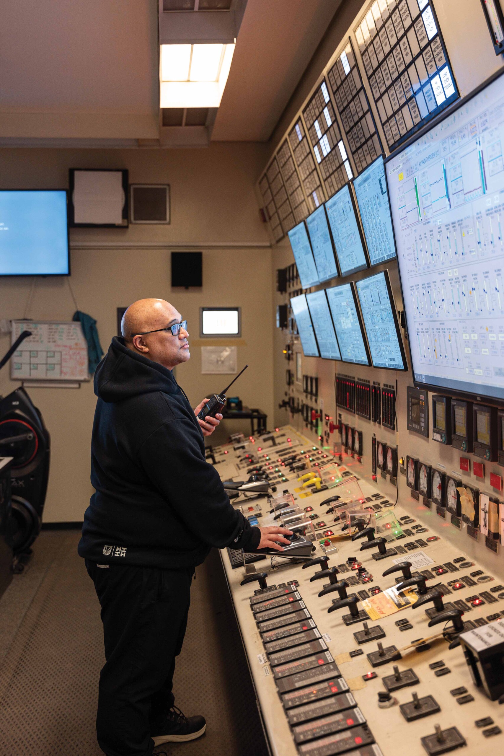 Powering O‘ahu 24/7 for 60 Years - Hawaii Business Magazine