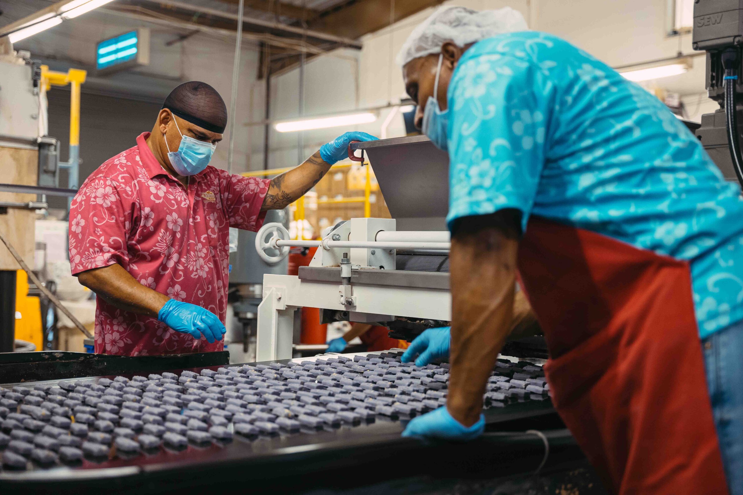 This Century-Old Company Keeps Rolling Out Its Iconic Crackers - Hawaii ...