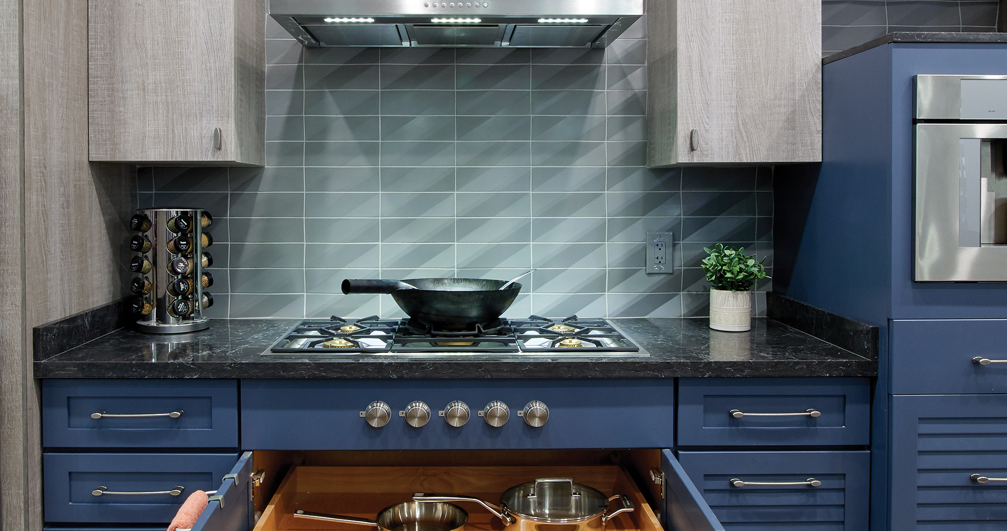 Smart Storage Solutions for Your Kitchen - Hawaii Home + Remodeling