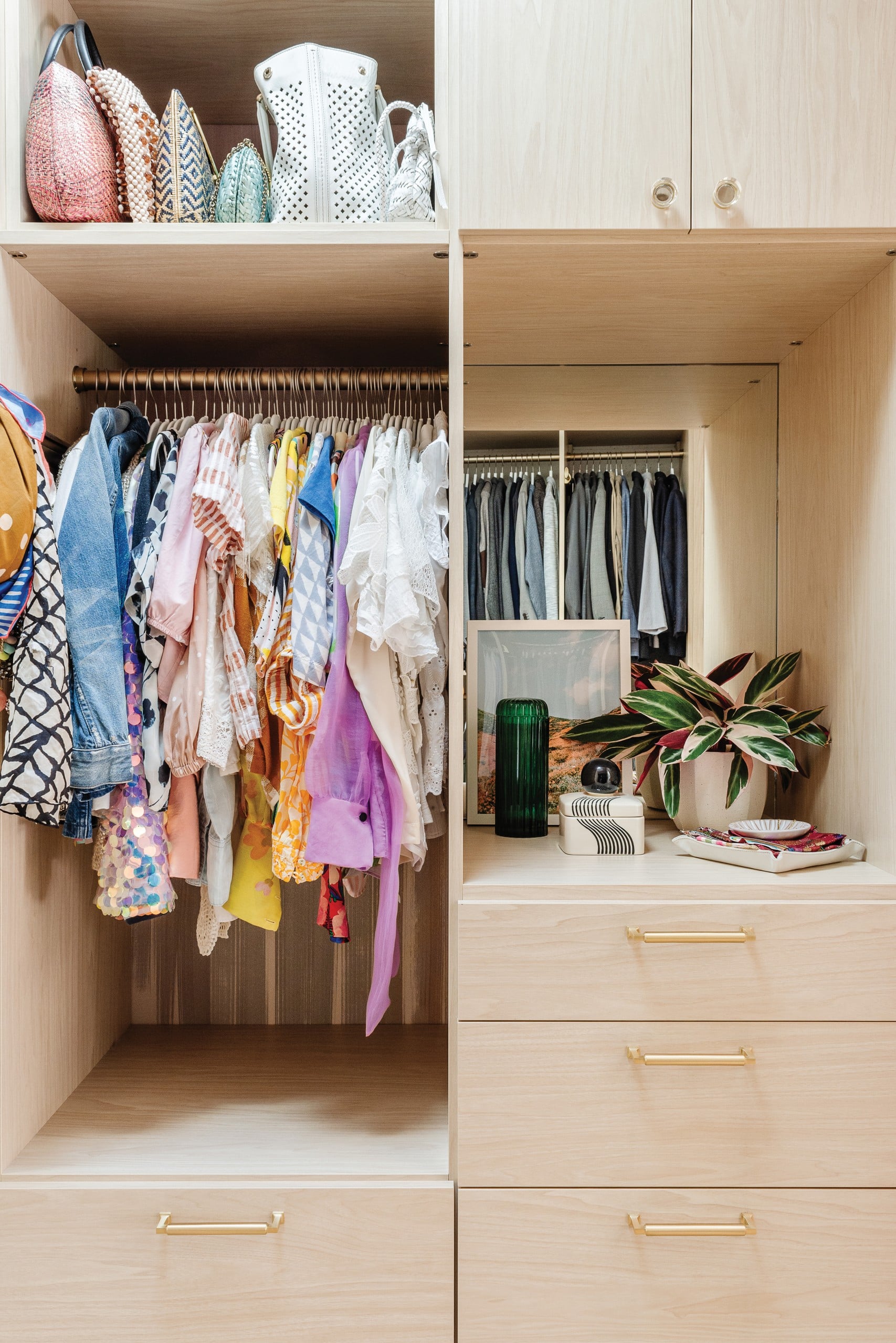 A Closet Perfectly Designed with Style - Hawaii Home + Remodeling