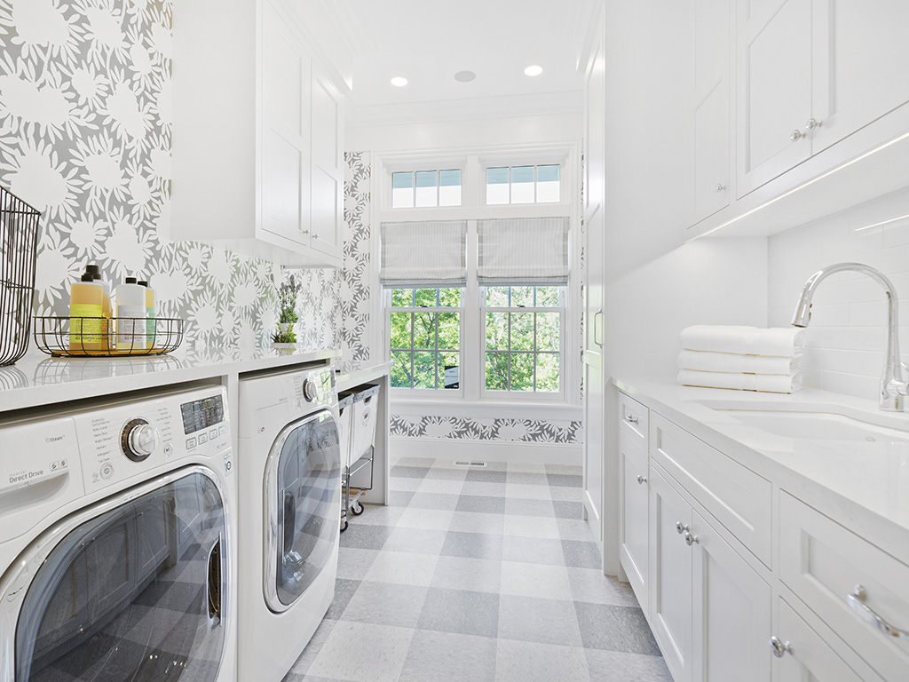 Love Your Laundry Room - Hawaii Home + Remodeling