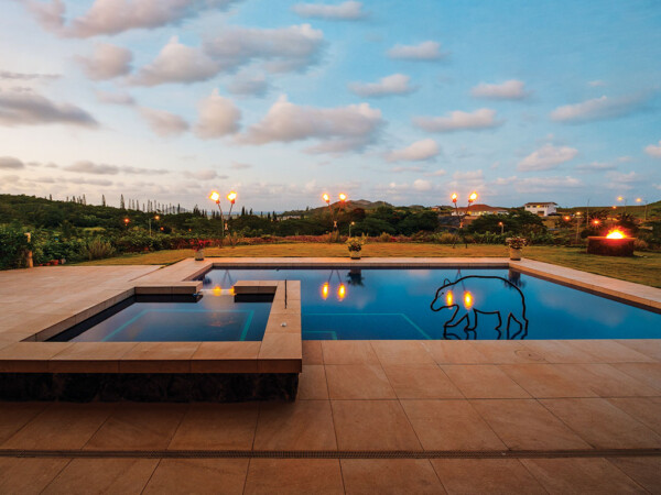 A Hawaii Pool That Will Leave You Walking On Water