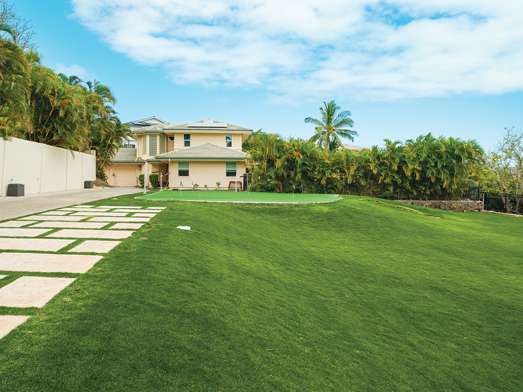 Backyard for All Seasons - Hawaii Home + Remodeling