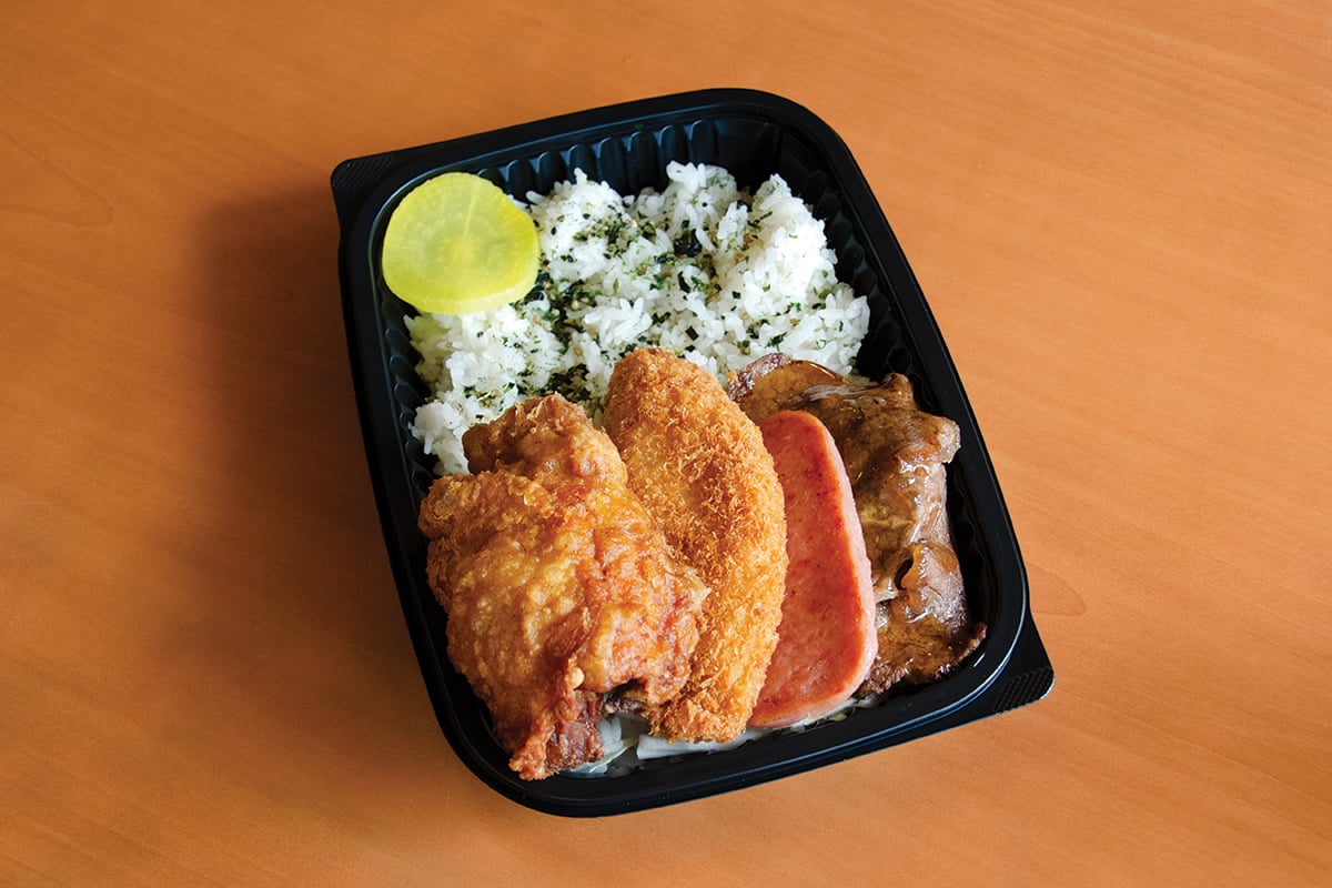 5 Iconic Dishes You Need to Try at Zippy's and the Stories Behind Them ...