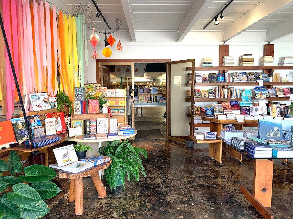 5 Independent Honolulu Bookstores That All Book Lovers Should Visit ...