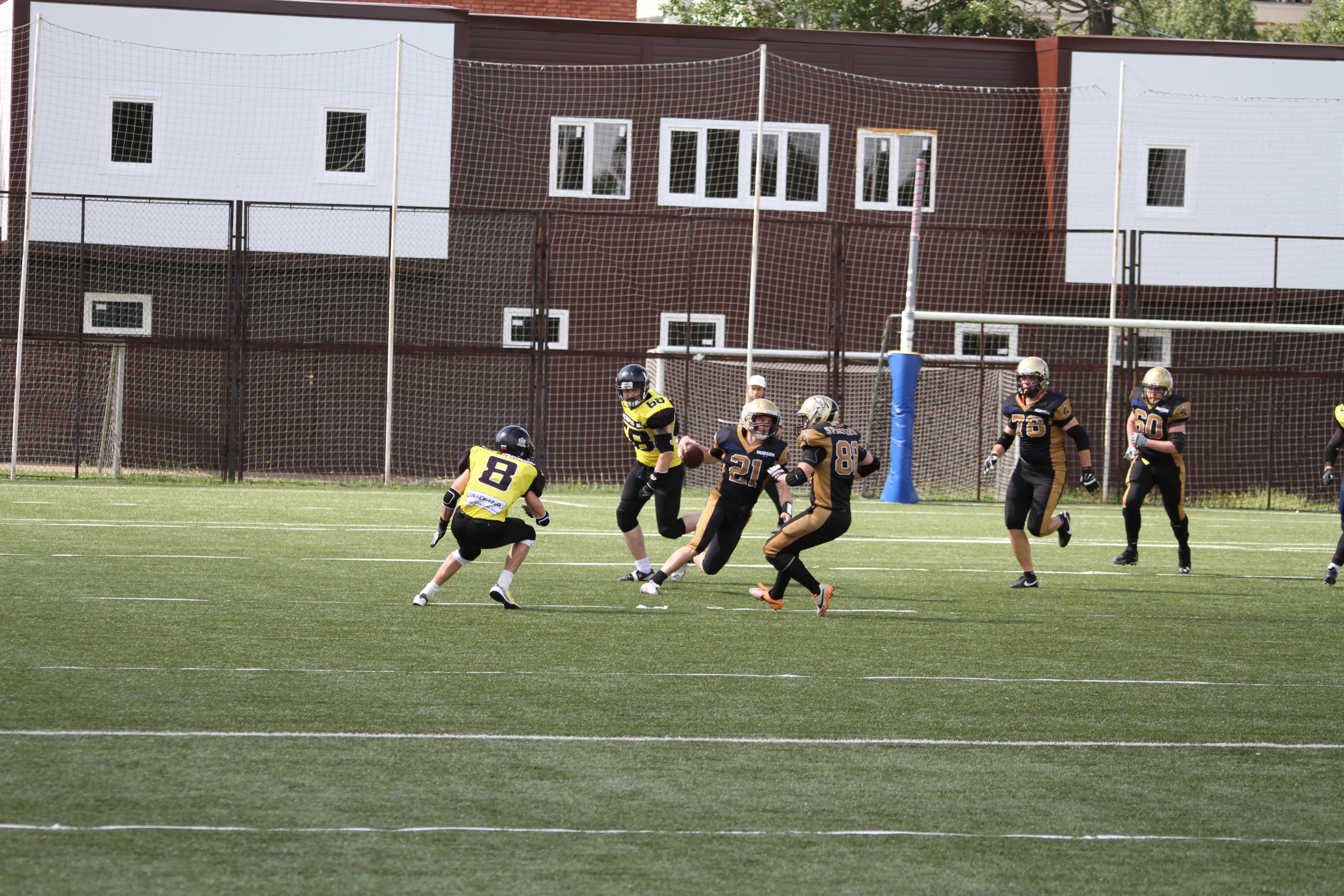 What is the right age for kids to play tackle football? - KBSI FOX23 ...