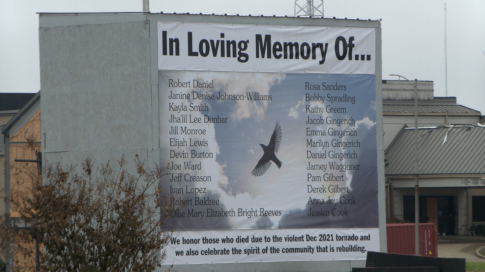 One year after tornado, Mayfield community slowly recovering - KBSI ...