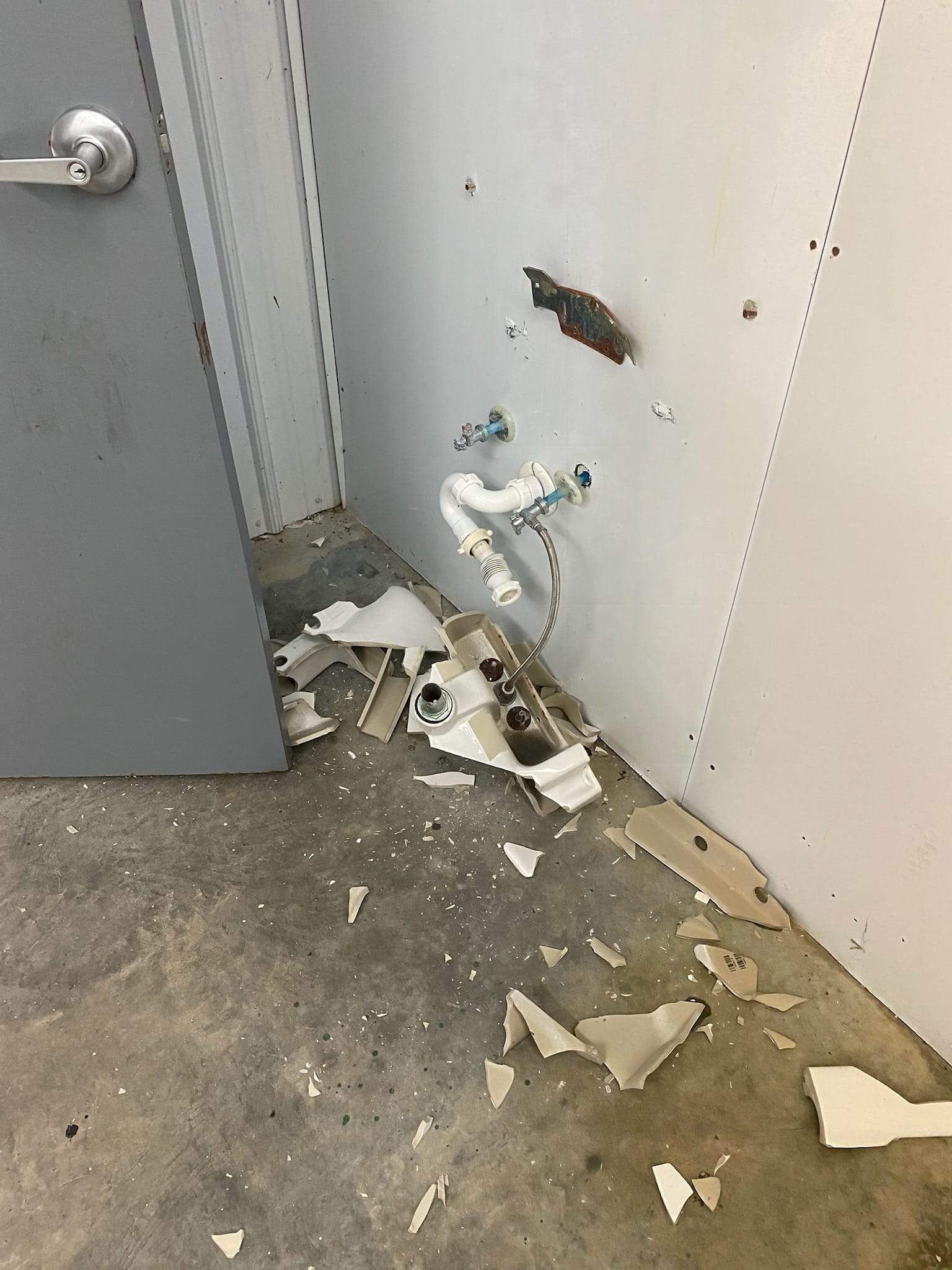 Benton, KY police ask for public's help after city park bathroom ...