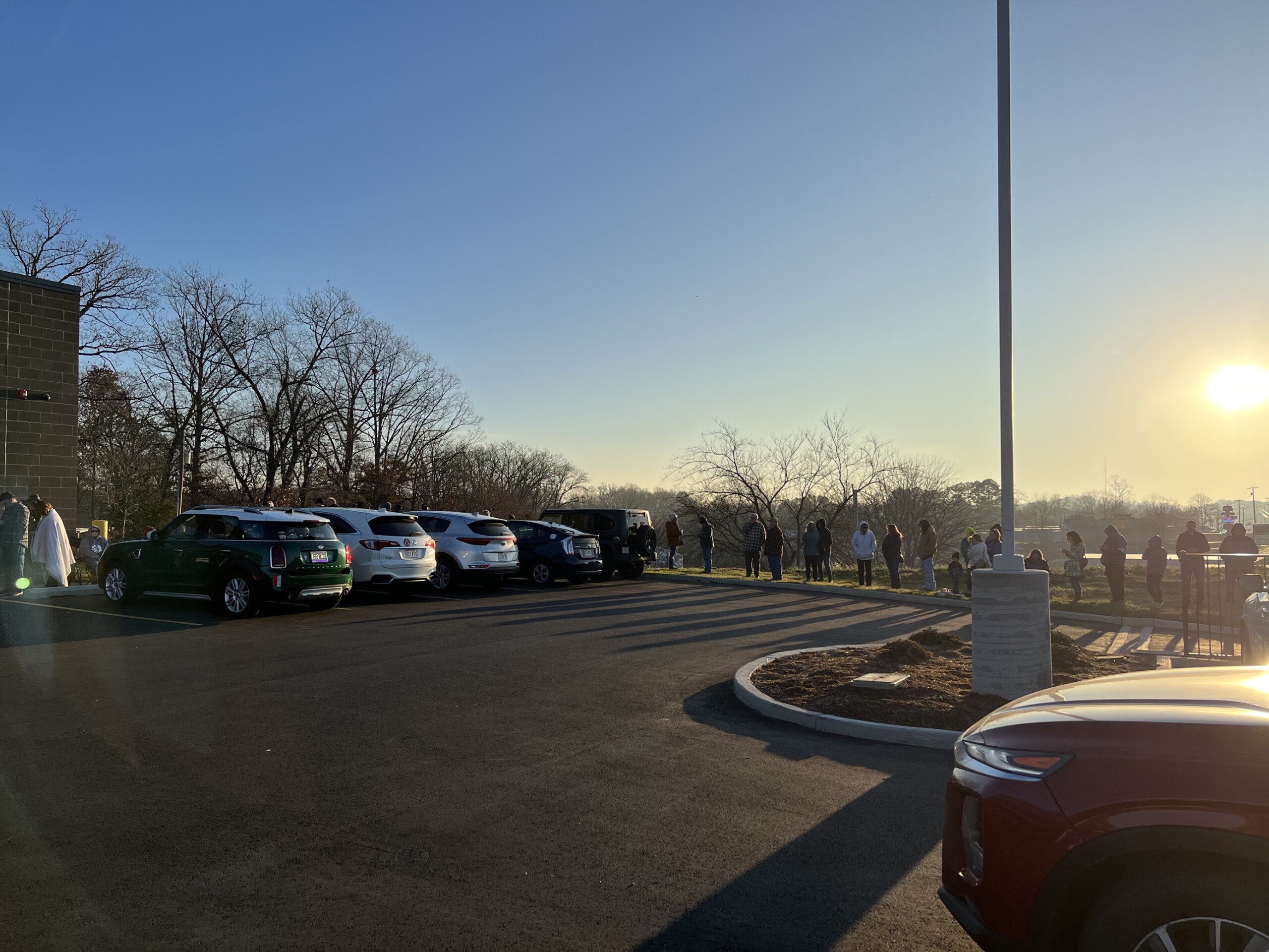 Residents line up at 3 a.m. for Jackson ALDI opening - KBSI FOX23 News ...
