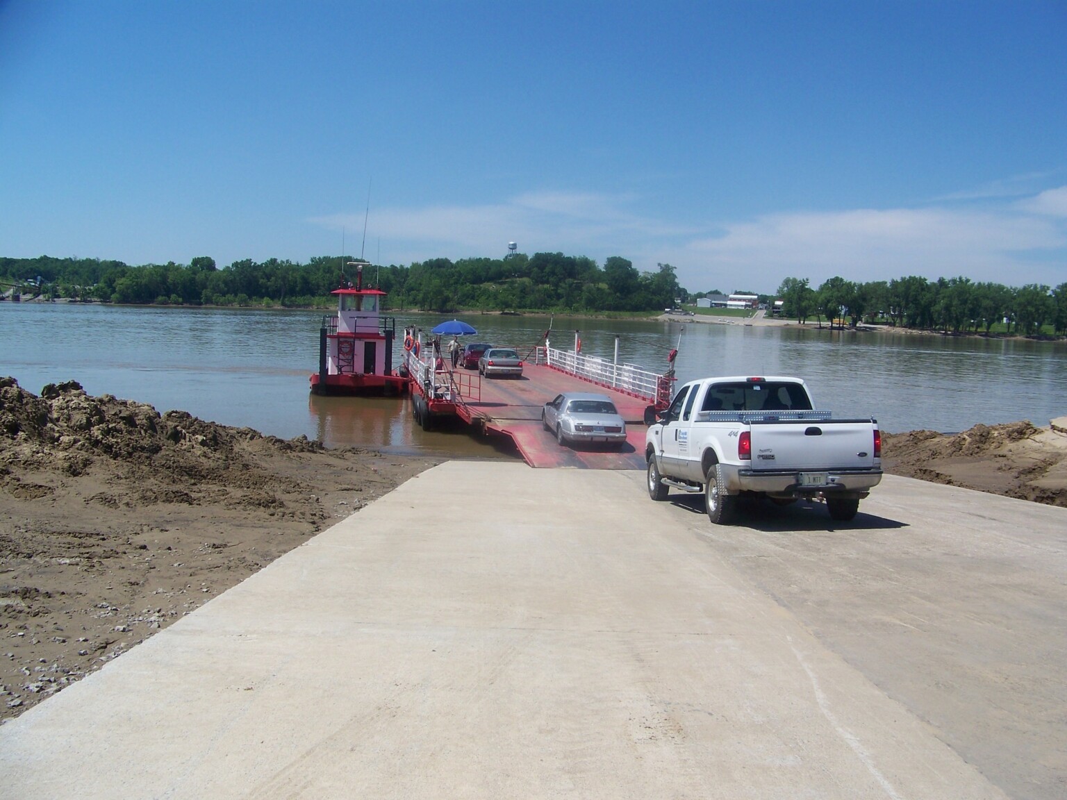 Cave-In-Rock Ferry closes due to high water levels - KBSI FOX23 News ...