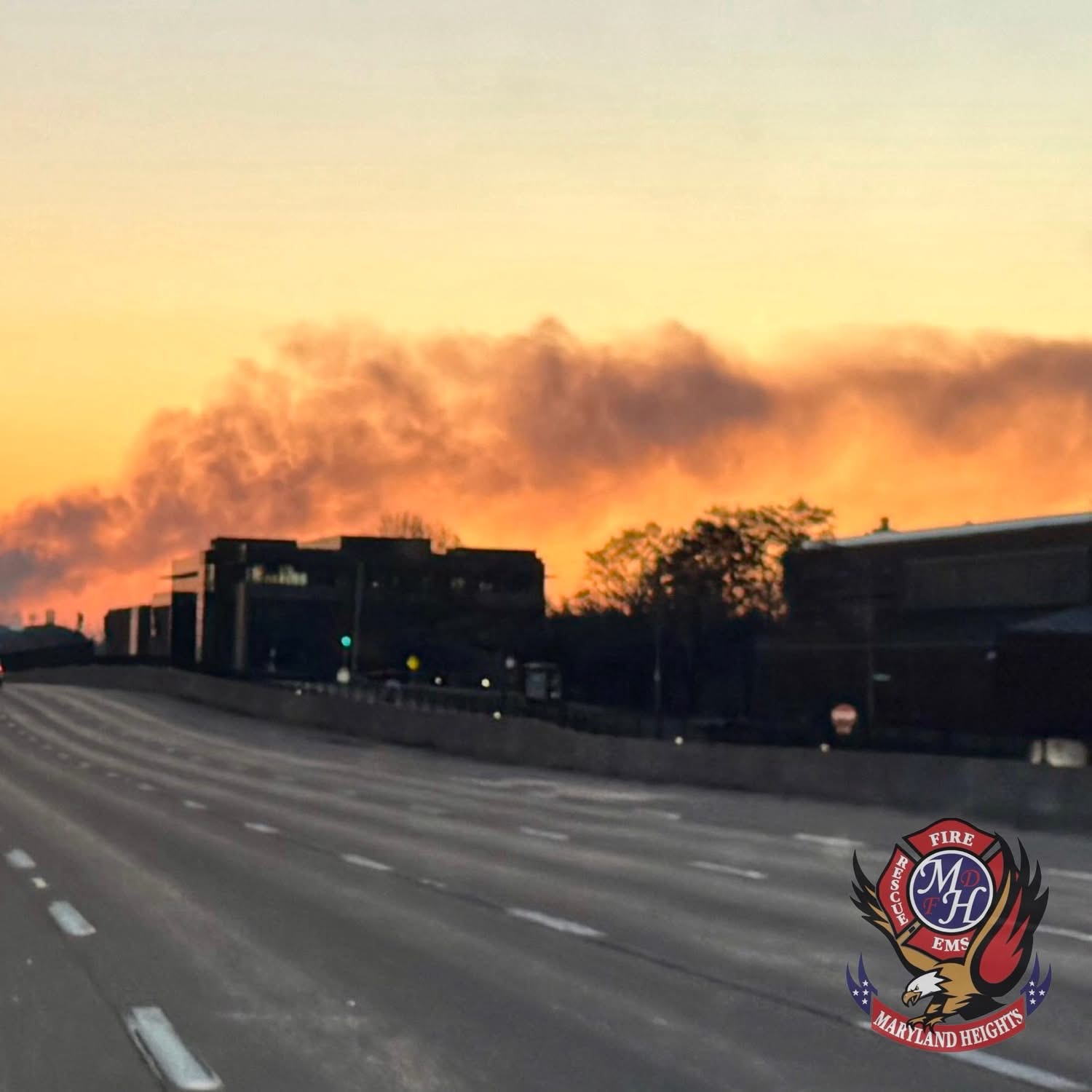 Smoke seen for miles as St. Louis firefighters fight massive warehouse ...