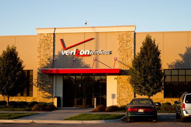 Verizon Closes Lincoln Call Center