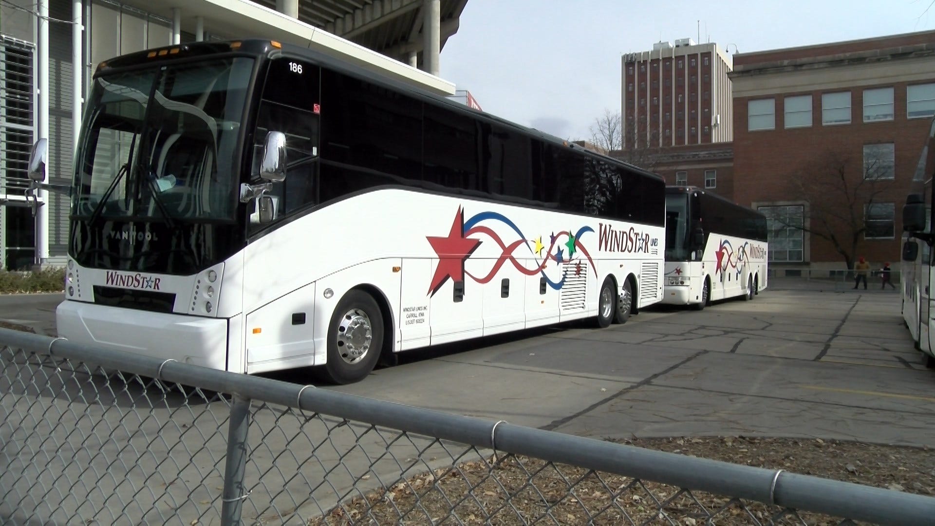 A group of bus driving friends helps bring the Fighting Illini t