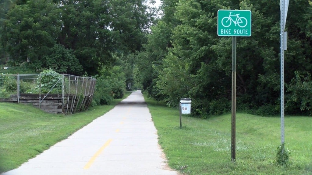 Woman reports indecent exposure on Mopac Trail
