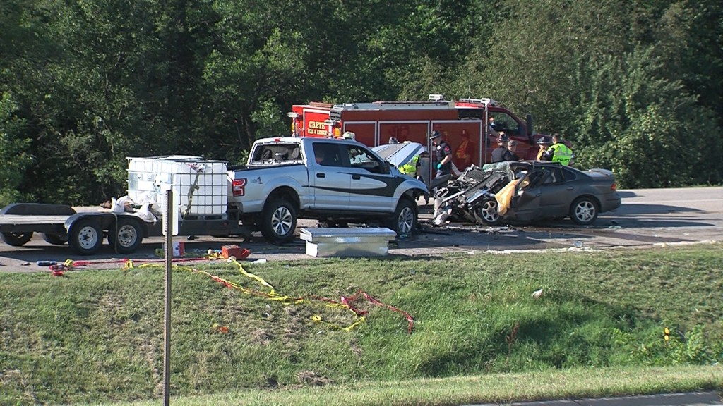 Authorities identify 2 people killed in Crete crash