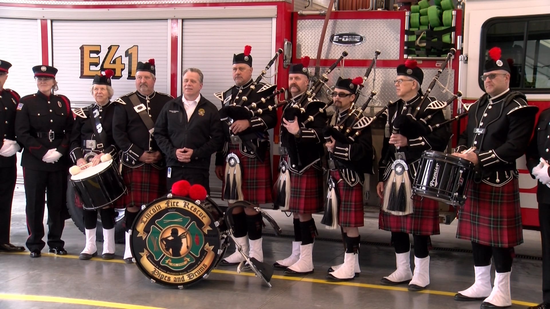 Lincoln Fire and Rescue hosts special send off for retired chief