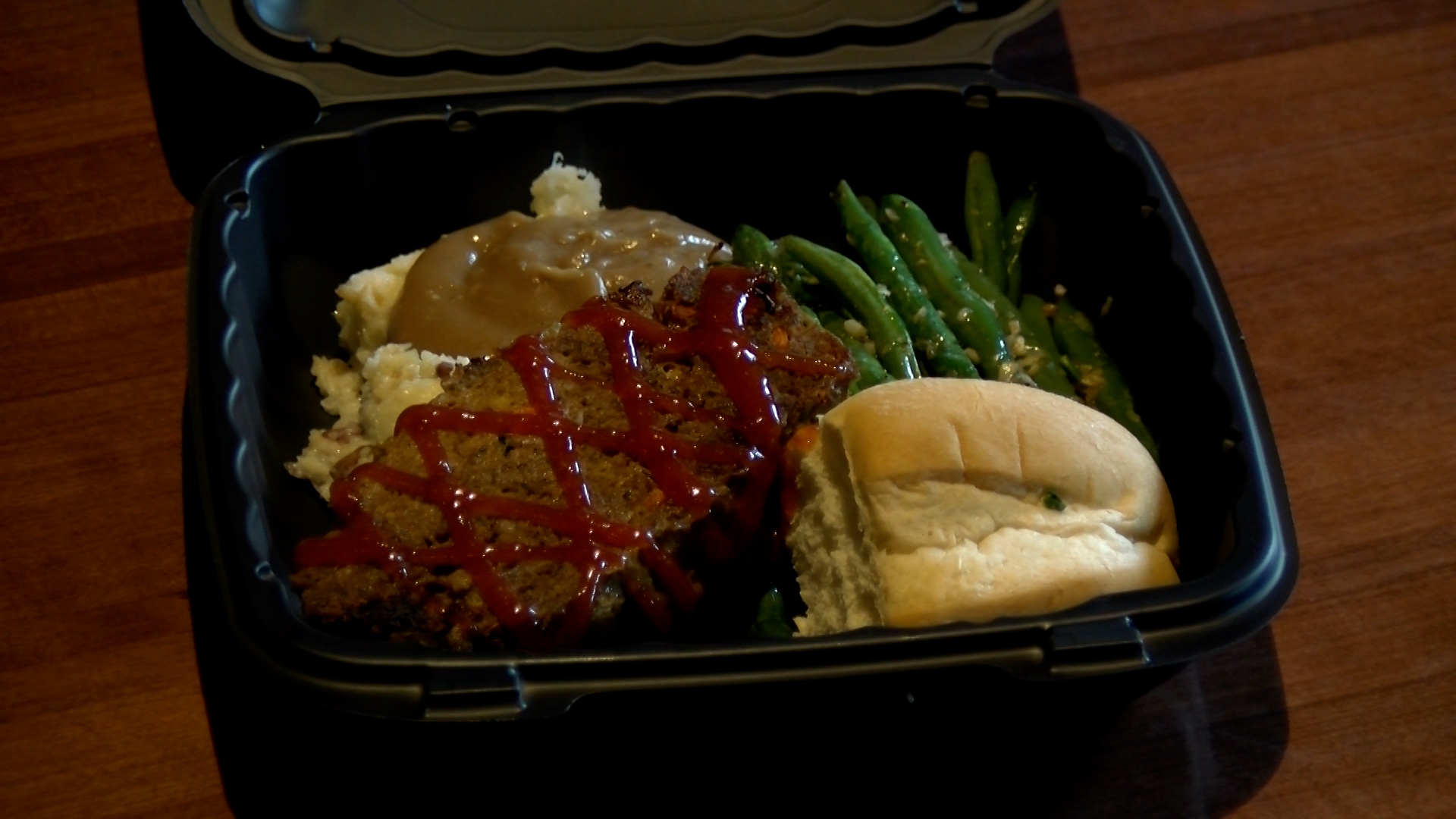 What's Open? Toast serves cocktails and meals curbside only